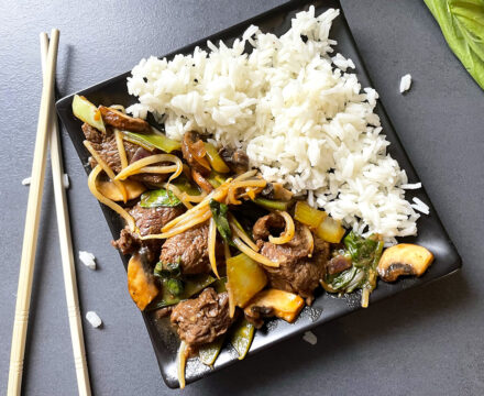 Ossenhaas teriyaki met Oosterse groente en witte rijst - Sophie Glutenvrij